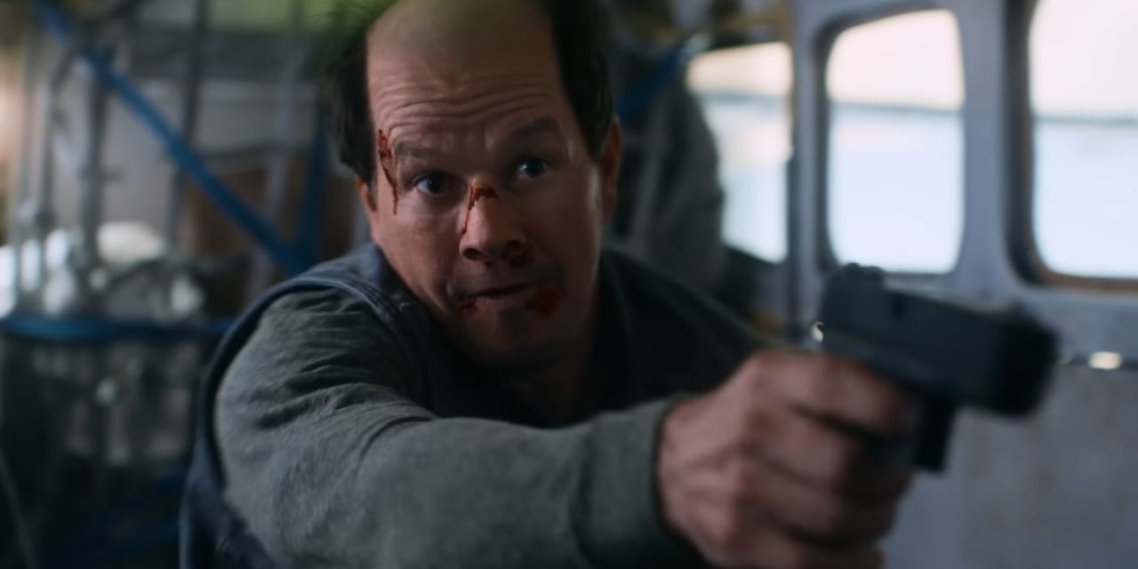 Flight Risk, nuovo trailer per il film di Mel Gibson con Mark Wahlberg | ScreenWEEK